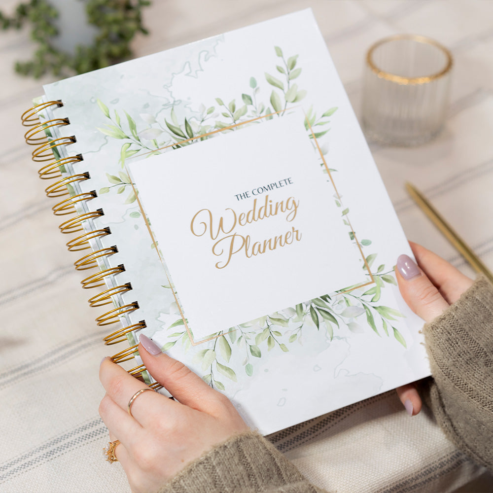 The Complete Wedding Planner, 160 Page Spiral Bound Wedding Organiser ...